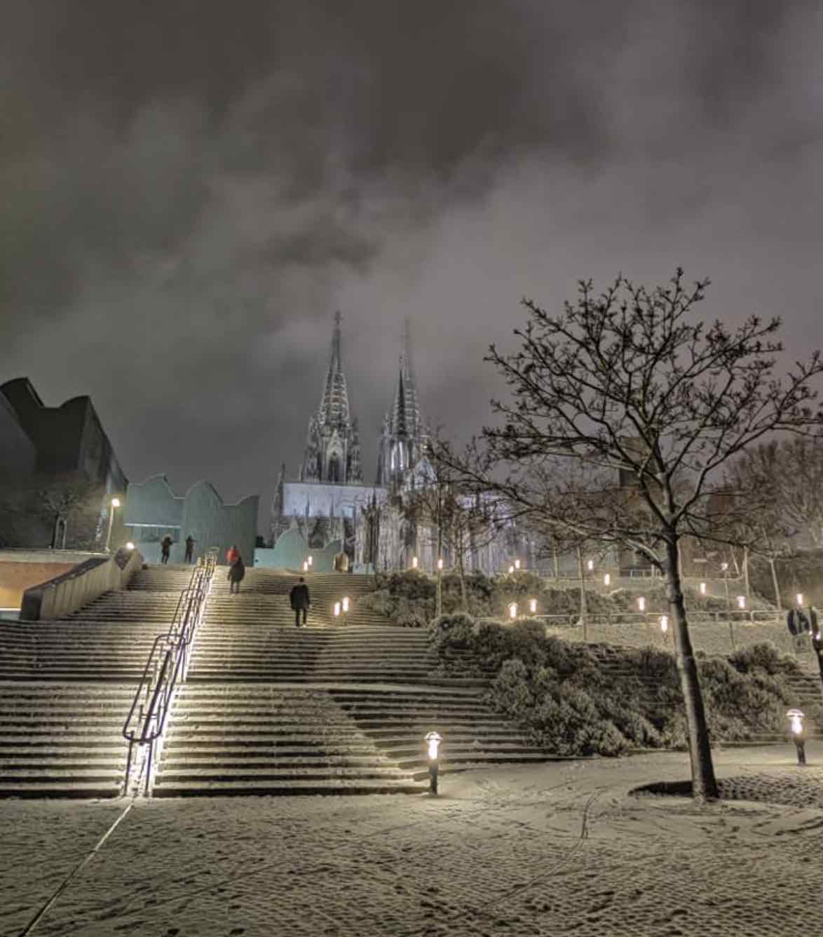 9 Bilder, die den ersten Schnee 2021 in Köln zeigen